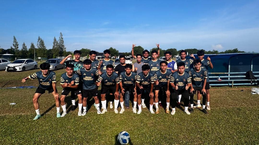 FTKEE UMP - Dhino Thunder Reaches Semi-Finals